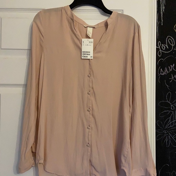 H&M | Tops | Light Pink Button Up | Poshmark